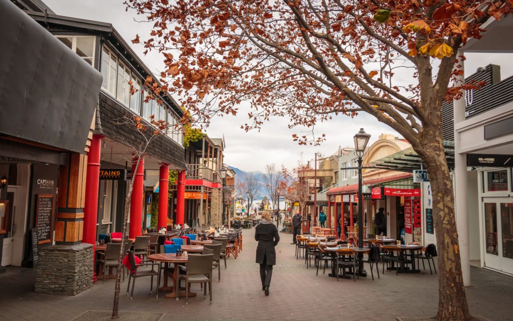 How to spend a romantic weekend in Queenstown? • The World is a Circus