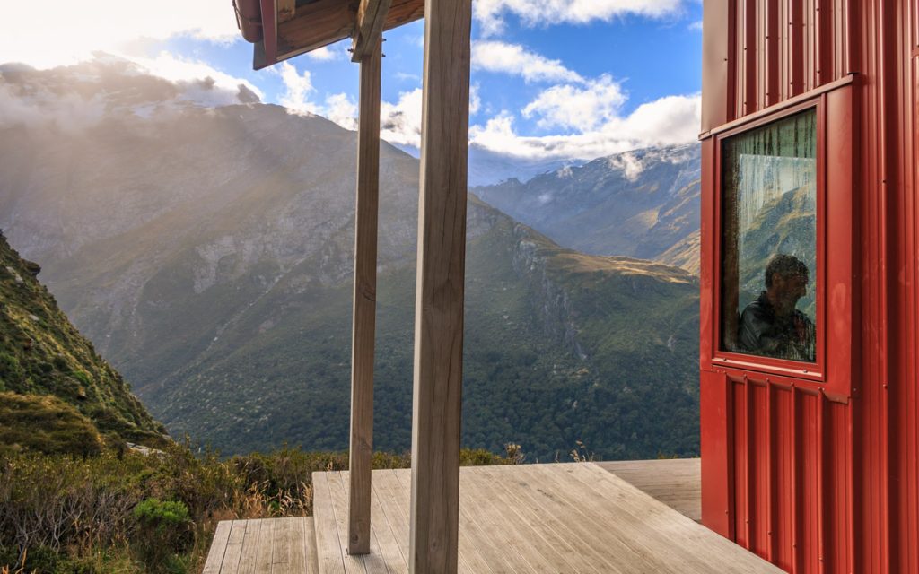 Everything You Need to Know to Hike to Liverpool Hut